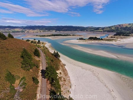 Mouth of Blueskin Bay Estuary, and Warrington Beach, Doctors Point ...