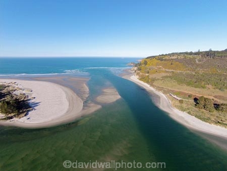 Mouth of Blueskin Bay Estuary, and Warrington Beach, Doctors Point ...