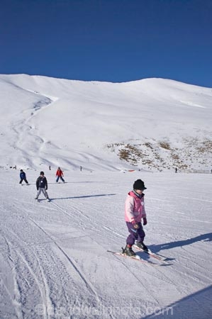 Children Learning to Ski, Roundhill Ski Area, near Lake Tekapo ...