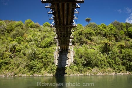 Historic Tauranga Bridge, and Waioeka River, Waioeka Gorge, Bay of ...