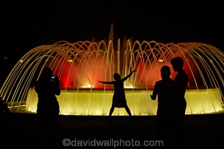 Tourists at the Fountain of Illusion at the Magic Water Circuit (worlds ...